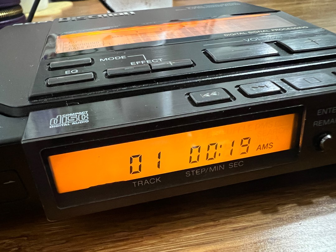 Sony 5 週年 Discman D-Z555，D-555，初版雙藍解碼。, 音響器材, 音樂播放裝置 MP3及CD Player ...