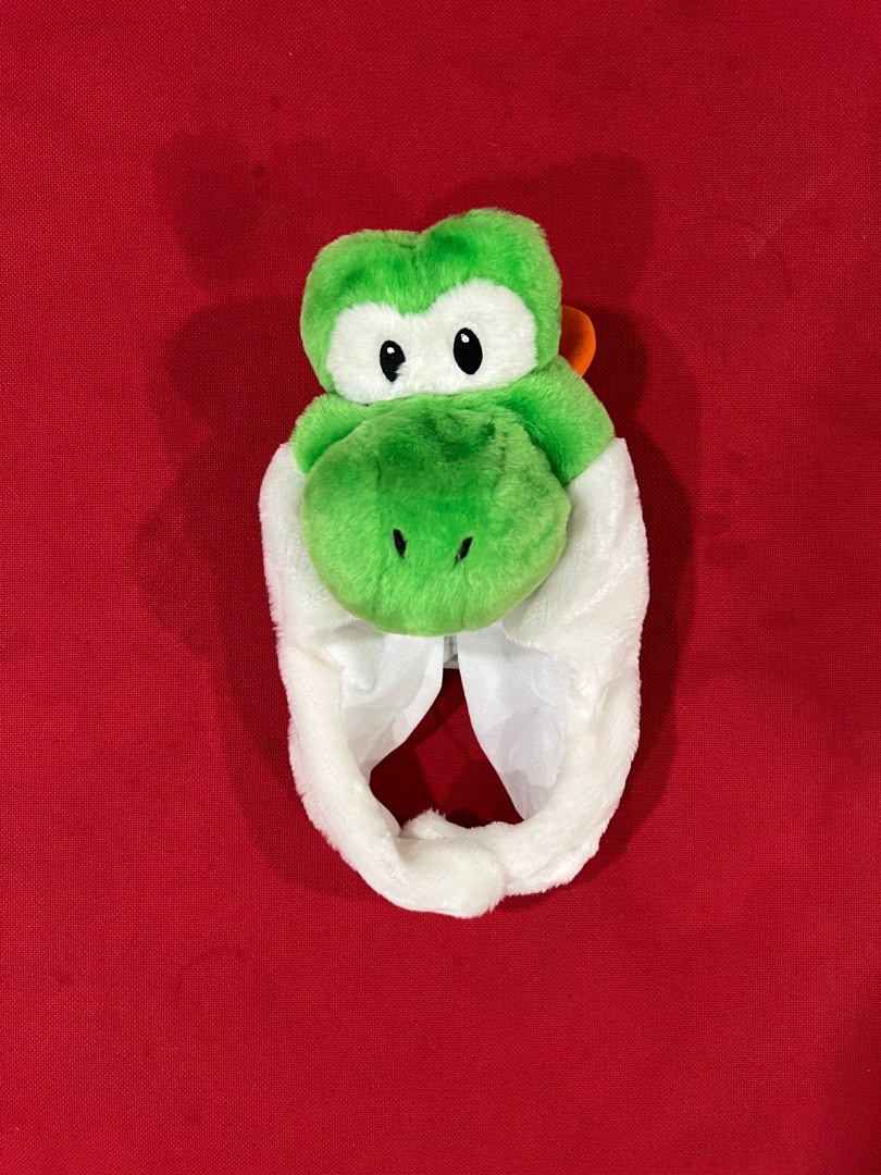 Super Nintendo World “Yoshi” Cowl/Hood, Women's Fashion, Watches ...