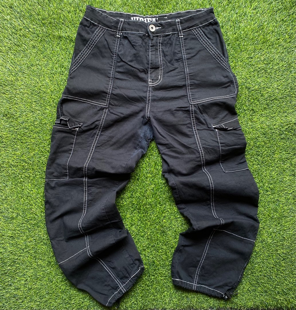 VIP Jeans Contrast Cargo Pants, Men's Fashion, Bottoms, Jeans on Carousell