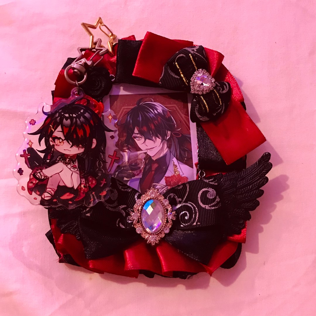 Vox Akuma Set (Nijisanji), Hobbies & Toys, Memorabilia & Collectibles ...