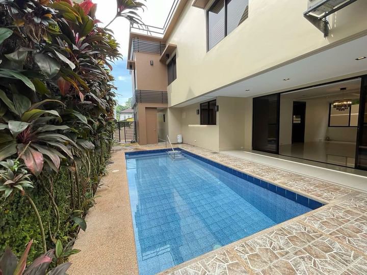3-Storey 5 Bedroom House with Pool for Sale in Capitol Park Homes ...