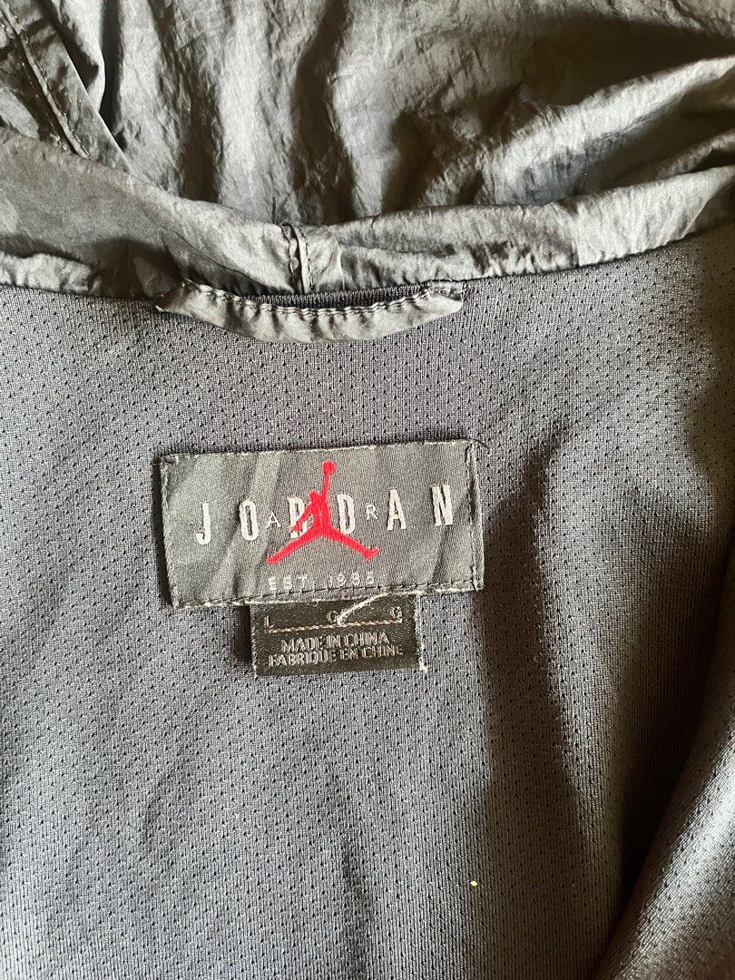 Air jordan windbreaker, Men's Fashion, Activewear on Carousell