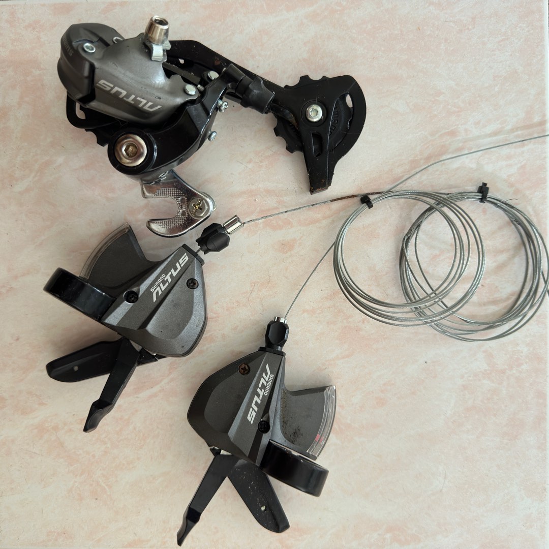 Altus shifter & rear derailleur 9 speed, Sports Equipment, Bicycles ...