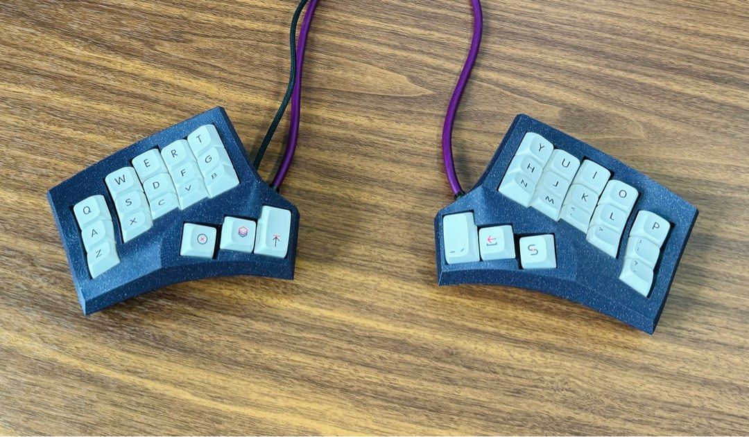 Cygnus V1 ergonomic dactyl manuform split keyboard, Computers & Tech ...