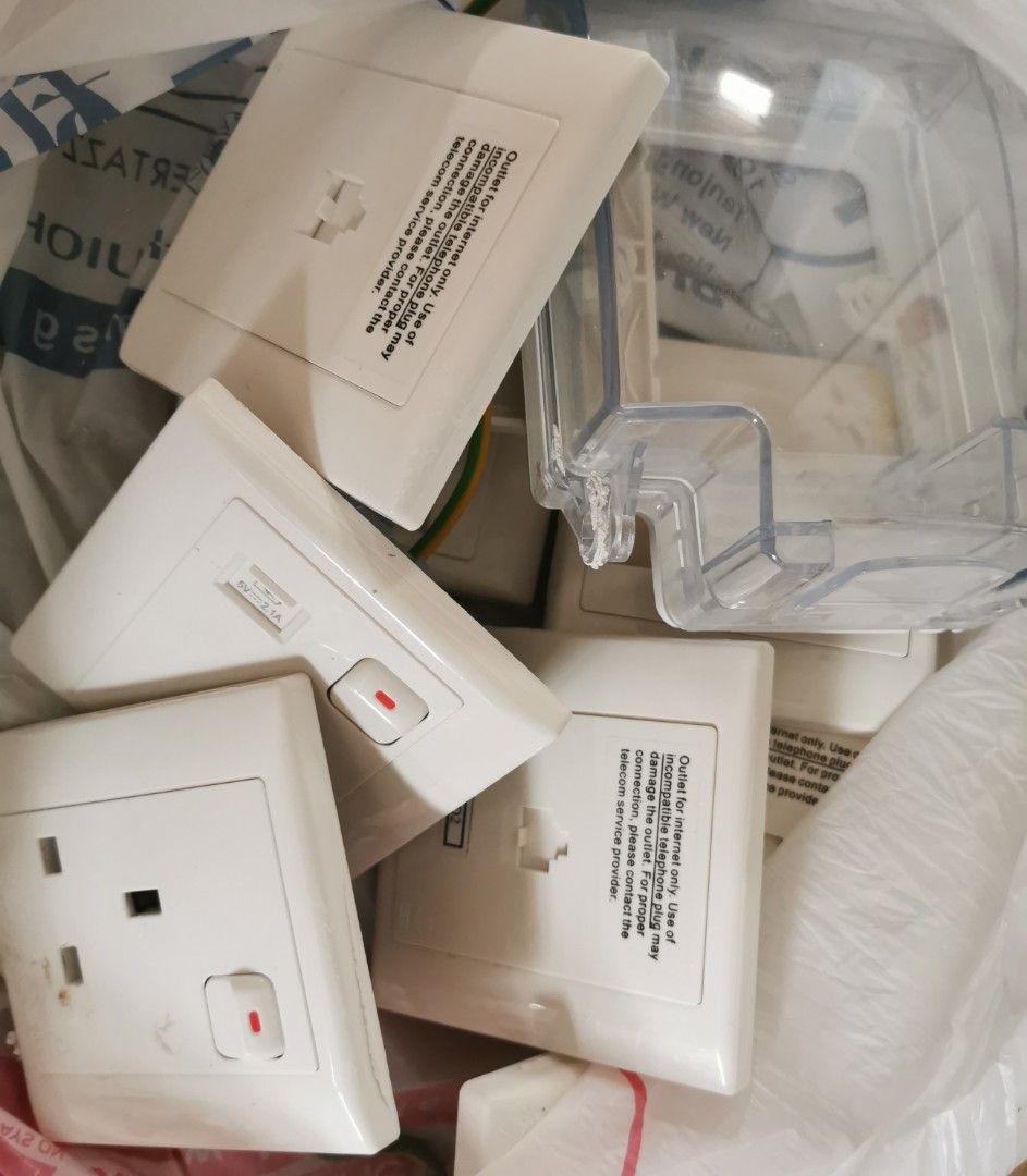 HDB BTO wall plug and data faceplate, TV & Home Appliances, Electrical ...
