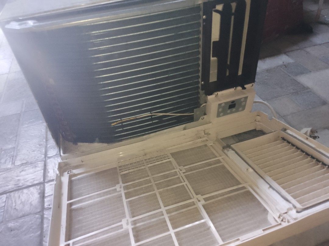 Mabe Aircon 2.0hp, TV & Home Appliances, Air Conditioning and Heating ...
