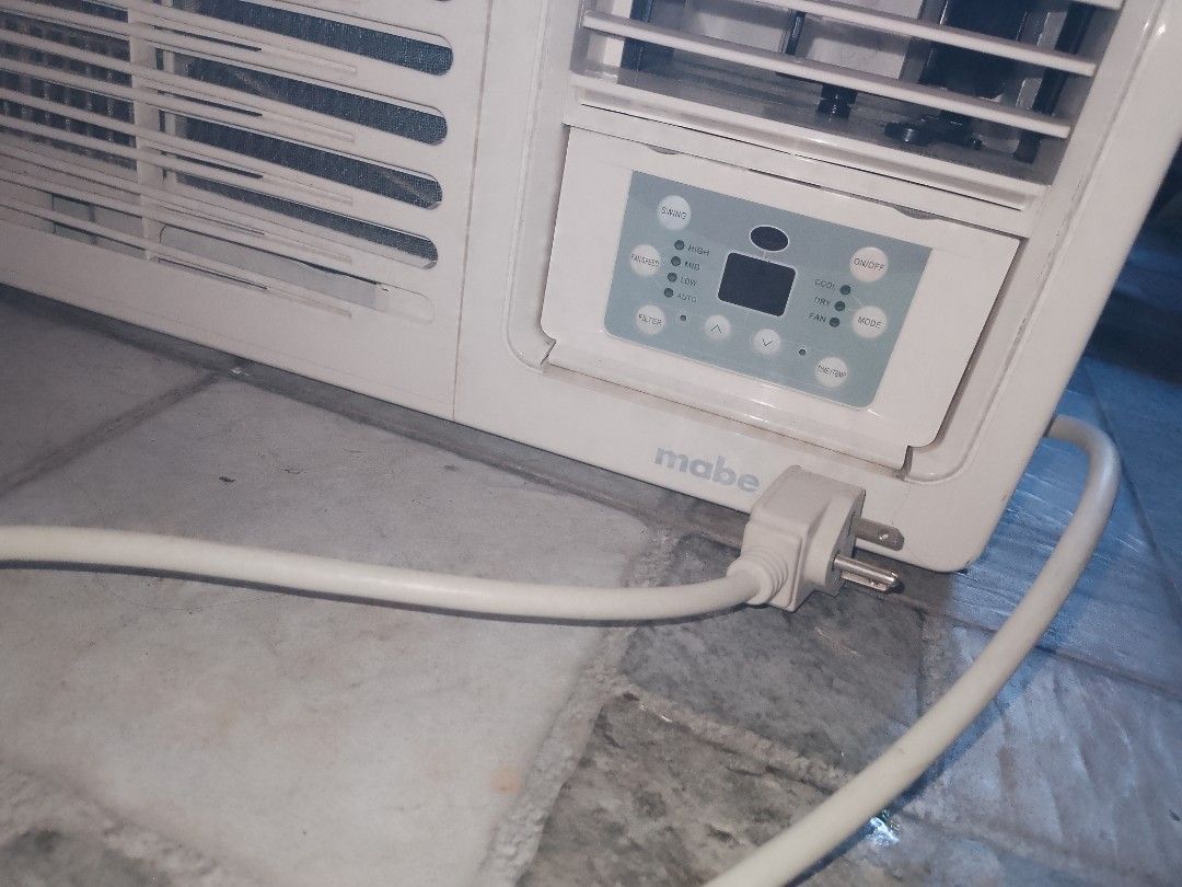 Mabe Aircon 2.0hp, TV & Home Appliances, Air Conditioning and Heating ...