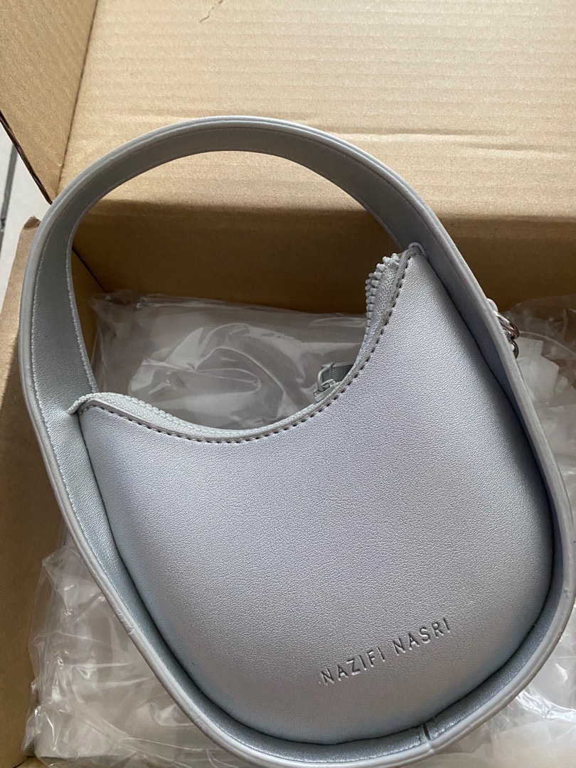 Nazifi Nazri, Women's Fashion, Bags & Wallets, Shoulder Bags on Carousell