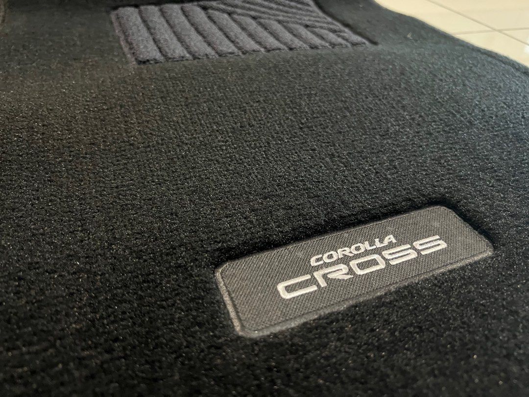 Original Toyota Corolla Cross Mat, Auto Accessories on Carousell