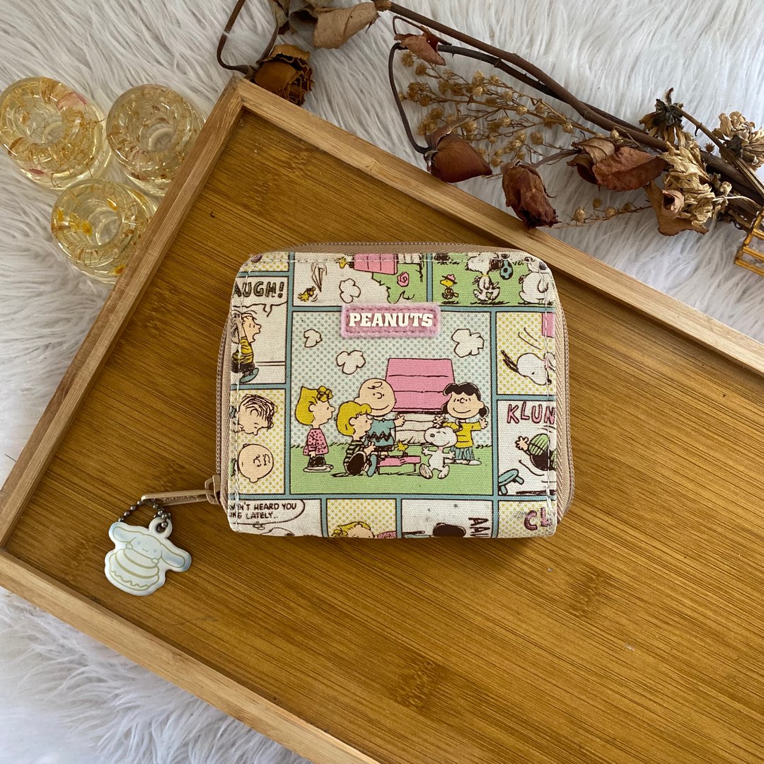 Peanuts Snoopy x Sanrio Wallet, Women's Fashion, Bags & Wallets ...