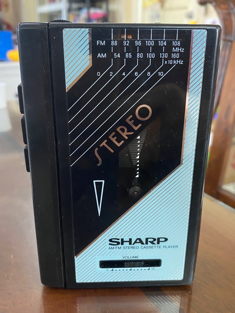 Sharp AM-FM Stereo Cassette Player JC-128 (BK) Vintage - Walkman - Working / Missing Battery ...
