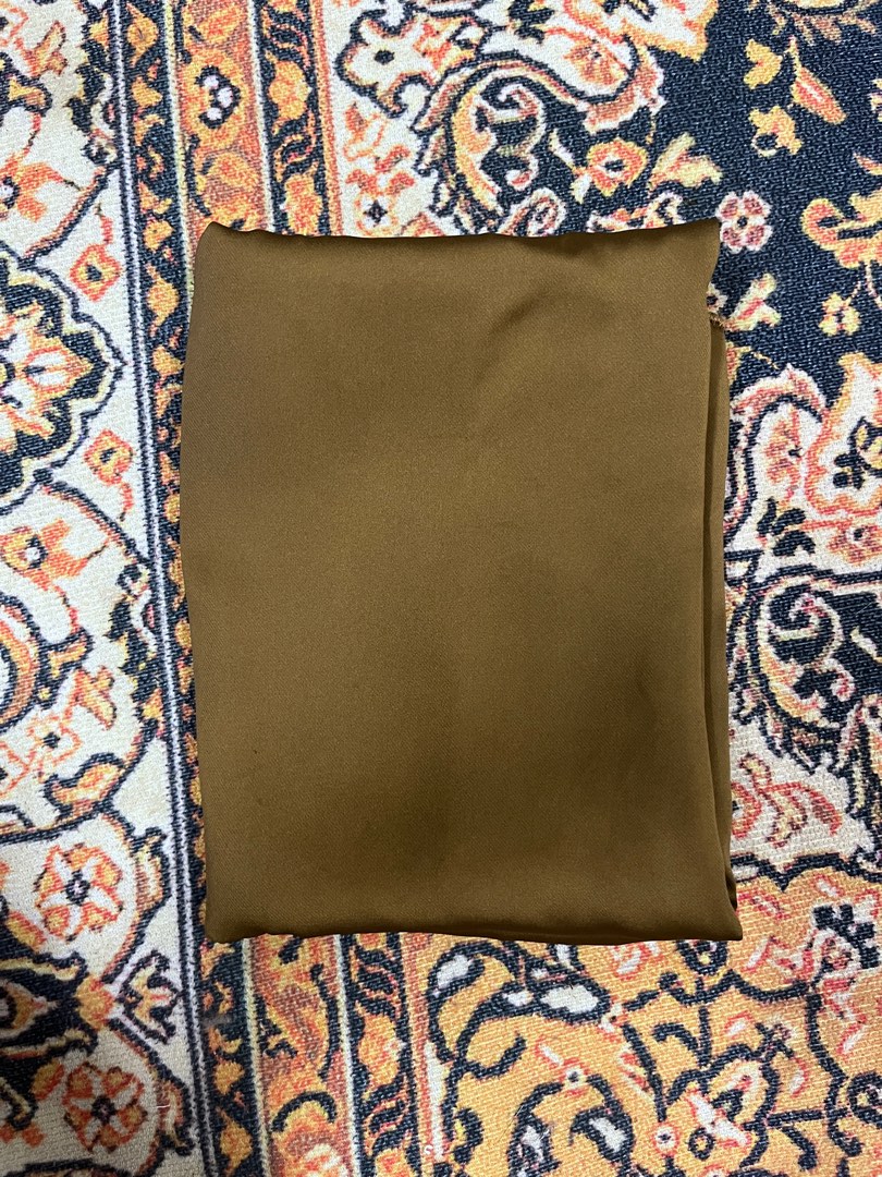 Uniqlo Hana Tajima Square Scarf, Women's Fashion, Muslimah Fashion ...