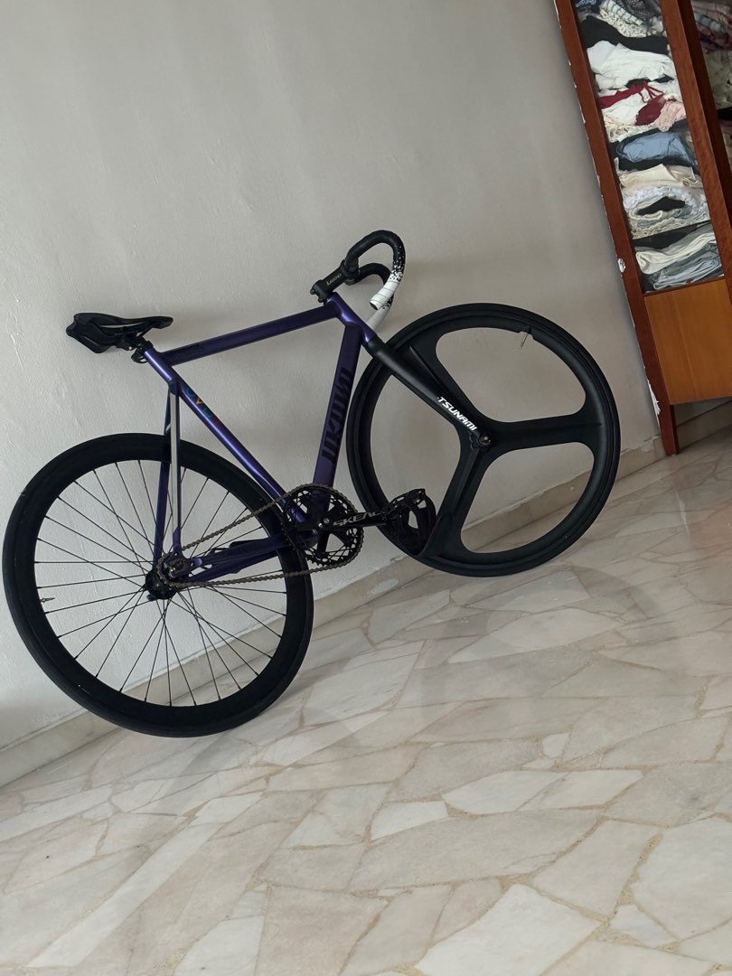 unknown fixie wts only frame set for $400 brake was $50 when i added it ...