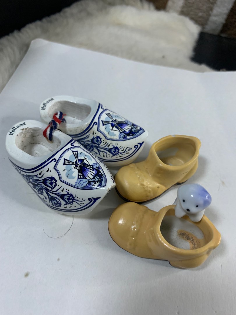 Vintage collectible small shoes display, Hobbies & Toys, Memorabilia ...
