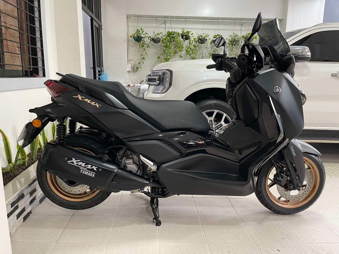 YAMAHA XMAX 300cc 2024 V2, Motorbikes, Motorbikes for Sale on Carousell