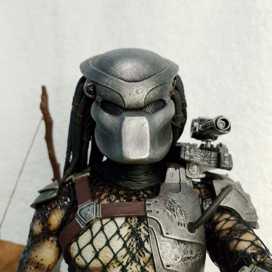 Action Figure Classic Predator Hot Toys MMS 162 - Action Figure ...