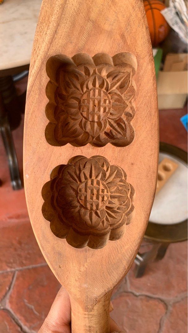 Acuan Kuih Kayu x 3, Furniture & Home Living, Kitchenware & Tableware ...