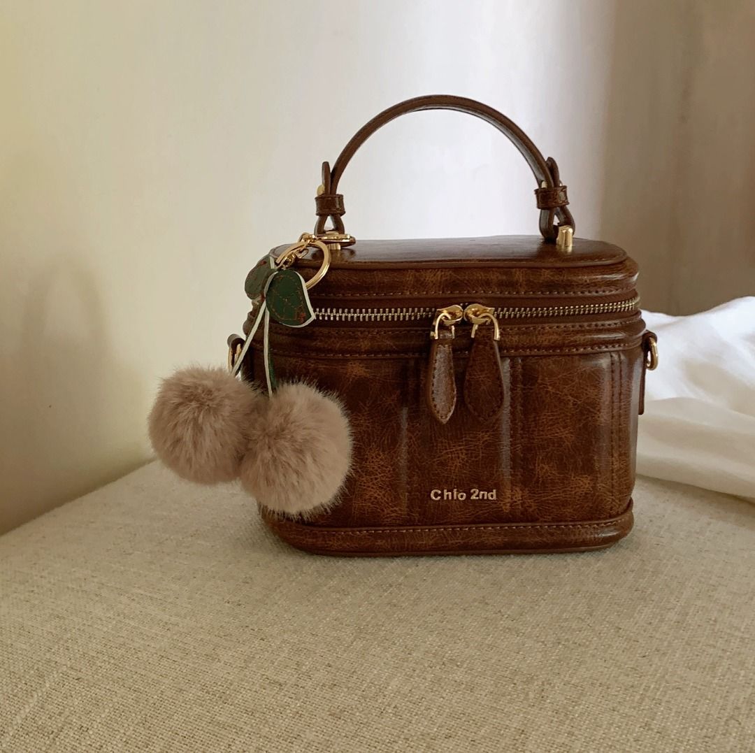 Chio2nd Nanfeng Retro Box Bag, Women's Fashion, Bags & Wallets, Cross ...