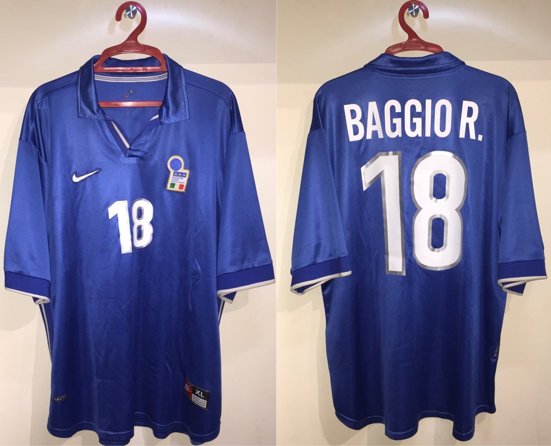 Jersey Italy kits 1998 Baggio 18 World Cup, Men's Fashion, Activewear ...