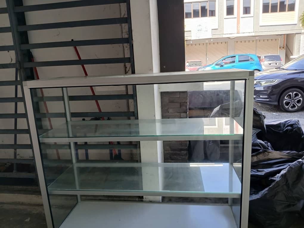 Meja display murah, Furniture & Home Living, Furniture, Shelves ...