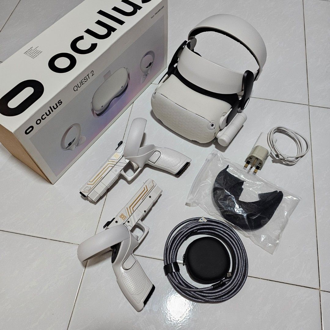 Oculus Quest 2 VR console, Video Gaming, Video Game Consoles, Others on ...