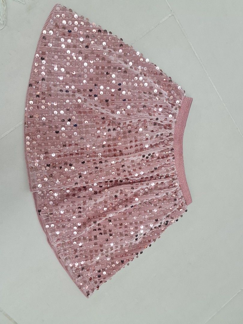Primark premium skirt 3-4 yo, Babies & Kids, Babies & Kids Fashion on ...
