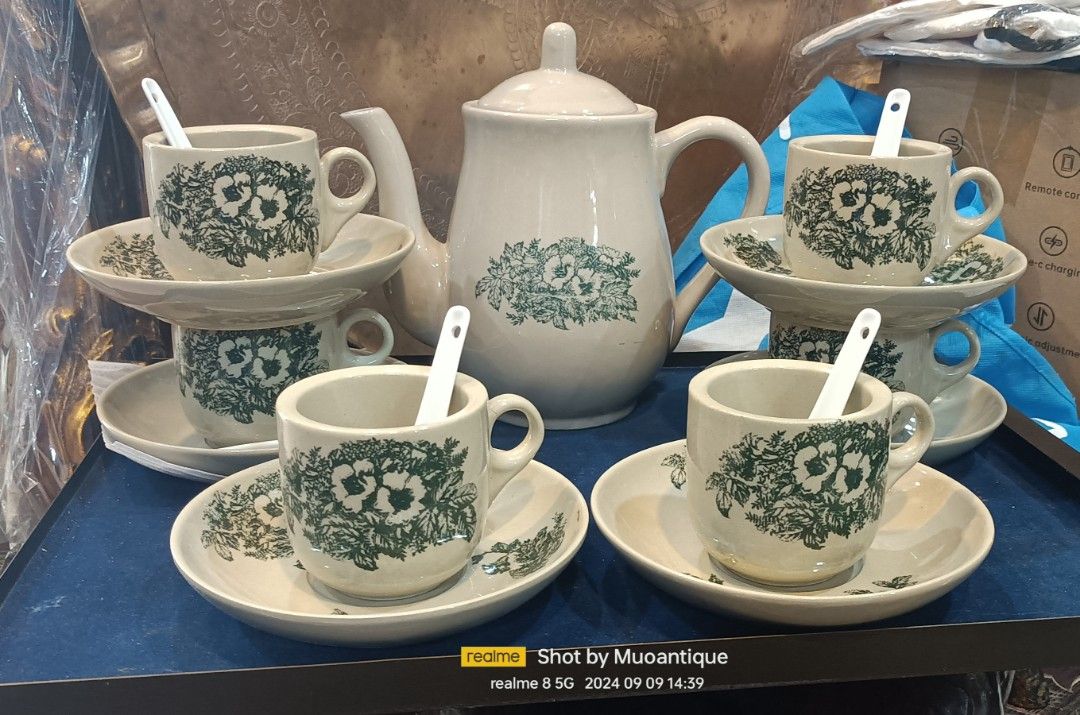 Set cawan kopitiam bibir tebal serta teko, Furniture & Home Living ...