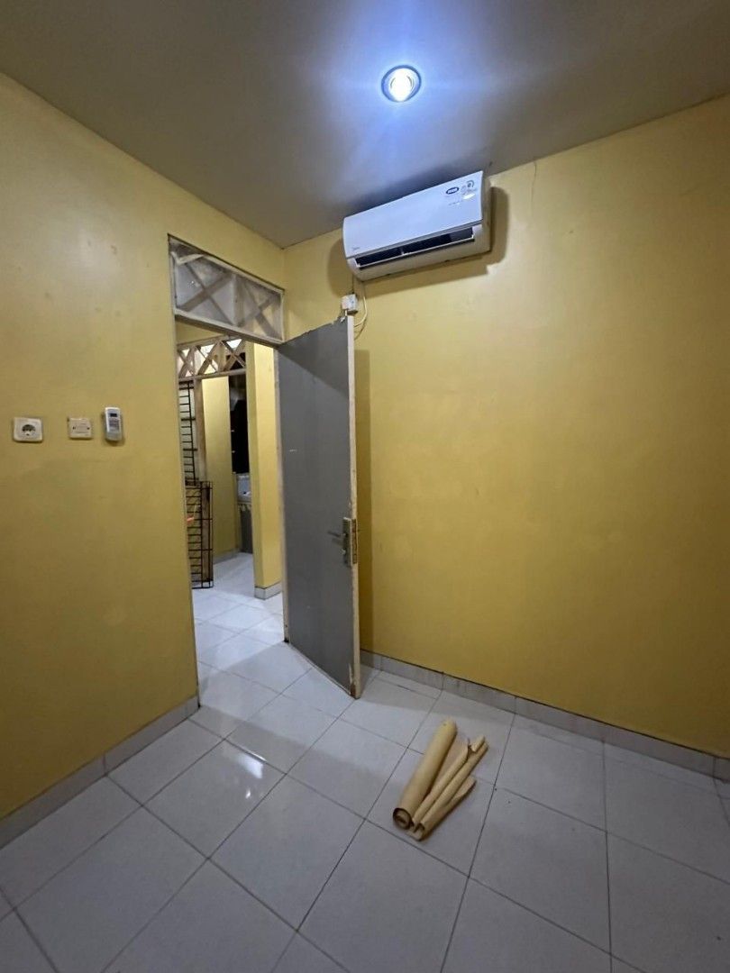 Sewa rusun petamburan blok 2 lantai 5 no 19 hamya ac saja Rp 1.700.000 ...