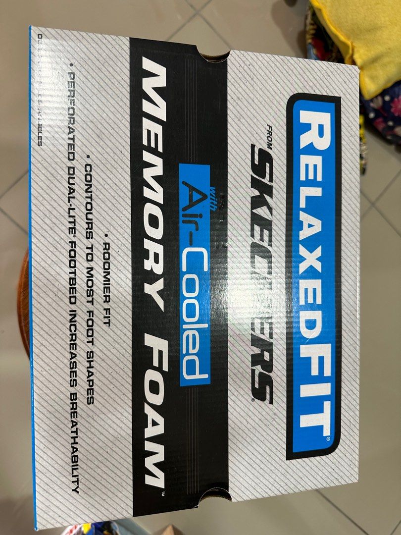 Skechers male empty shoe box, Women's Fashion, Footwear, Shoe inserts ...