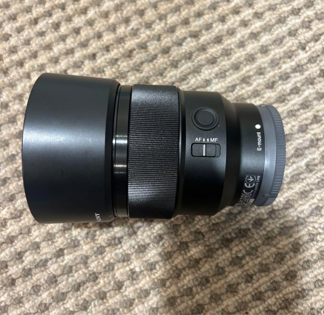 SONY FE 85mm F1.8 [SEL85F18], Photography, Lens & Kits on Carousell