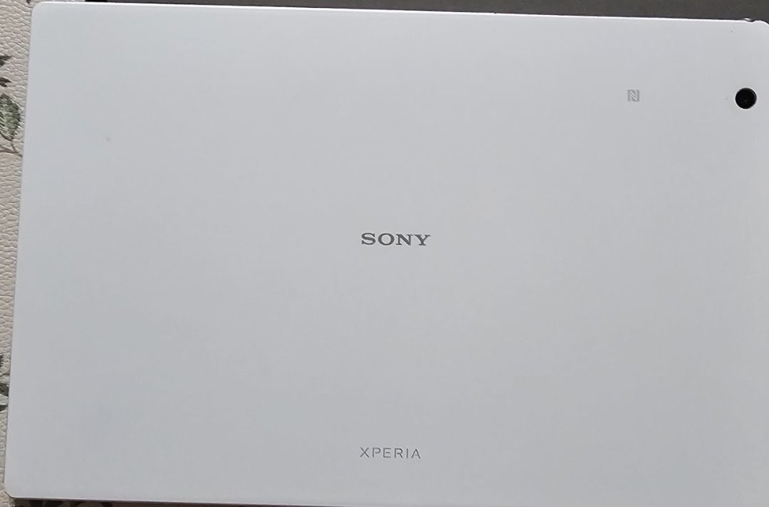 Sony Xperia Z4 Tablet SGP771, 手提電話, 平板電腦, 平板電腦 - Android - Carousell