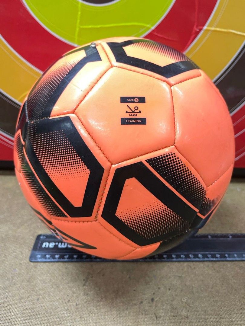 Umbro Neo Team Size 5, Sports Equipment, Sports & Games, Racket & Ball ...