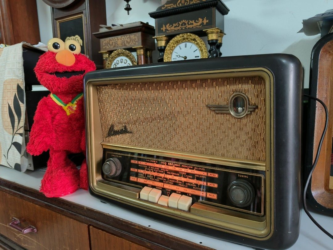 Valve tube radio, Hobbies & Toys, Collectibles & Memorabilia, Vintage ...
