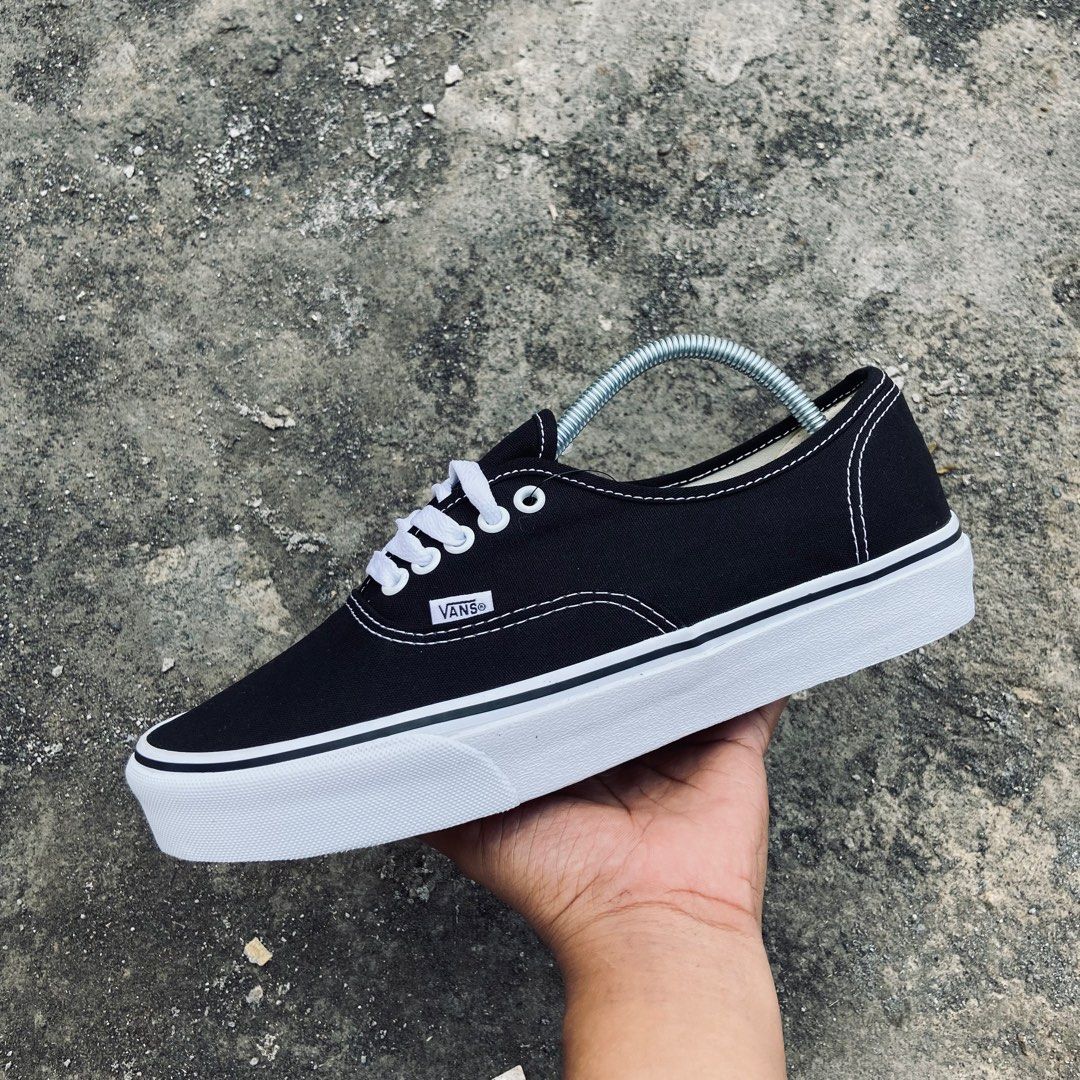 vans authentic artinya