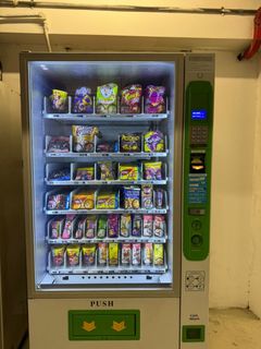 Vending machine dalam warranty RM20K untuk dijual., Computers & Tech ...