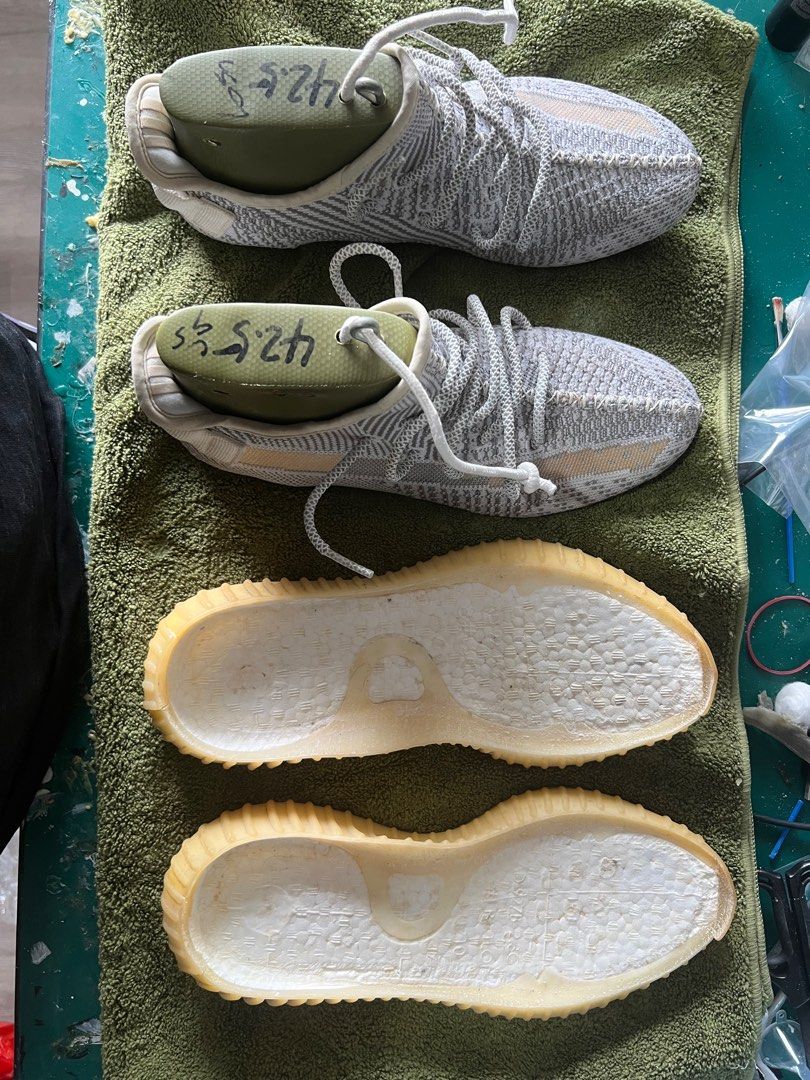 Yeezy 350 V2 Static Restoration, Men's Fashion, Footwear, Sneakers on ...