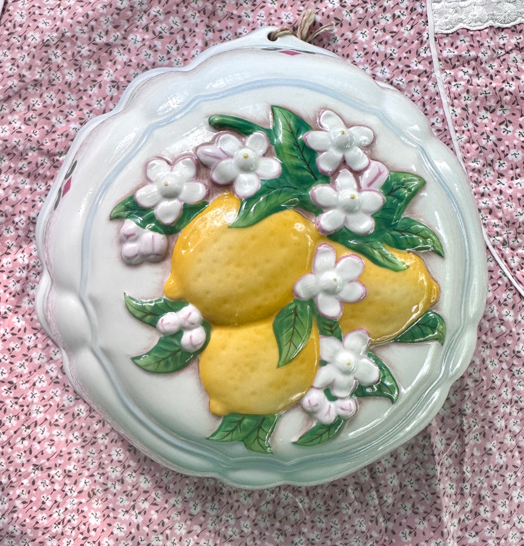 1986 Franklin Mint Le Cordon Blue Mold, Furniture & Home Living, Home ...