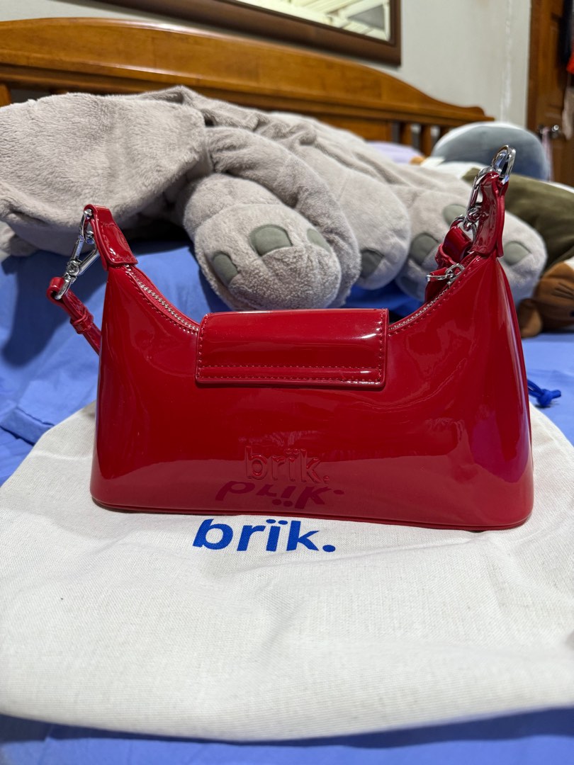 Brik Chroma Red, Women's Fashion, Bags & Wallets, Shoulder Bags on ...