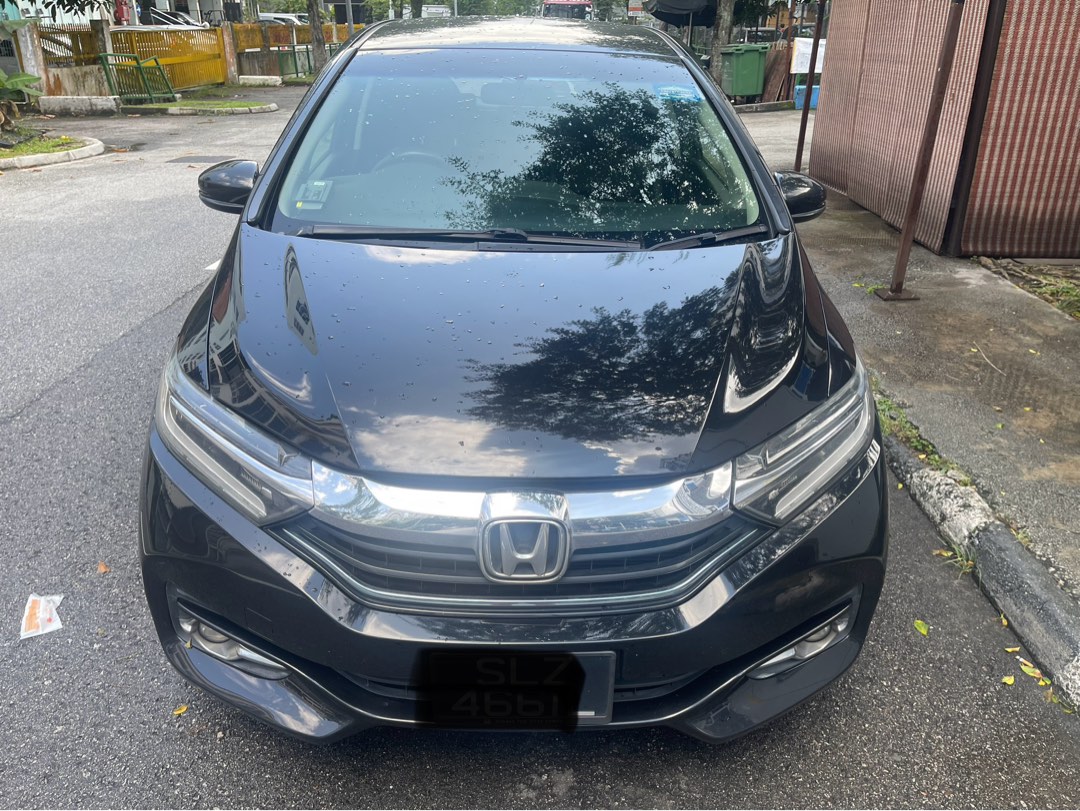 Car rental Honda Shuttle 1.5 G (A) hybrid (PHV Gojek Grab Tada, Cars ...