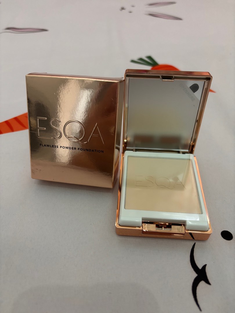 ESQA Flawless Powder Foundation shade Vanilla, Kesehatan & Kecantikan ...