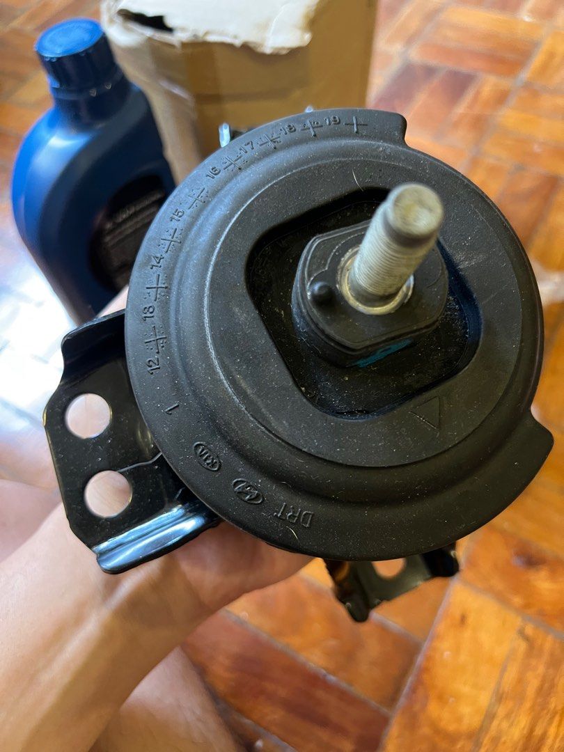 Genuine Hyundai -Kia Bracket Assembly Transmission 21830 2W300, Car ...