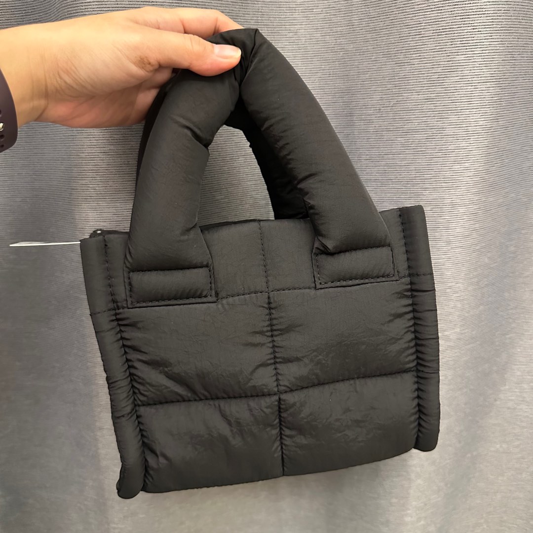 GU Puff bag with Sling, Women's Fashion, Bags & Wallets, Cross-body ...