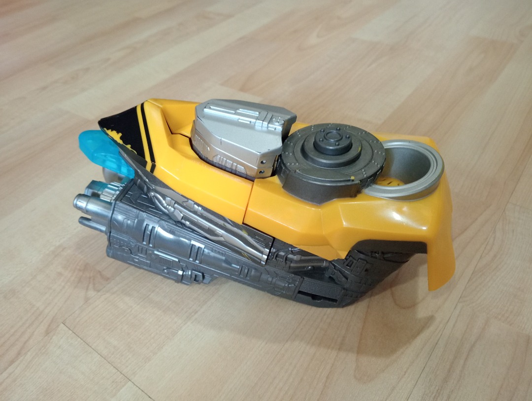 HASBRO Transformer Bumblebee Stinger Blaster, Hobbies & Toys, Toys & Games on Carousell