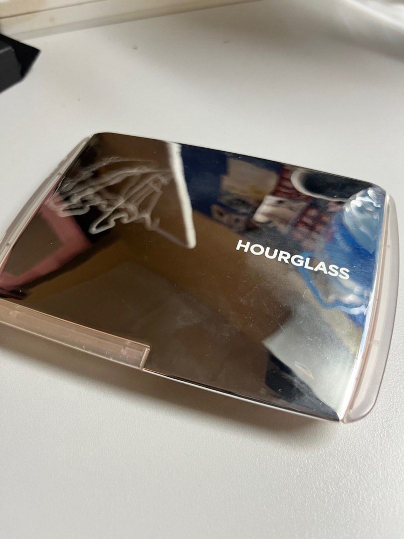 Hourglass Ghost Ambient Lighting Edit Pallete, Beauty & Personal Care ...