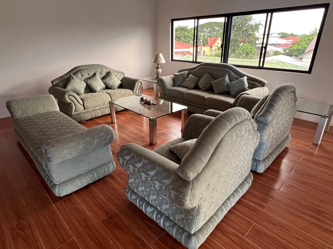 Sofa set Sala set italian designer, Furniture & Home Living, Furniture ...