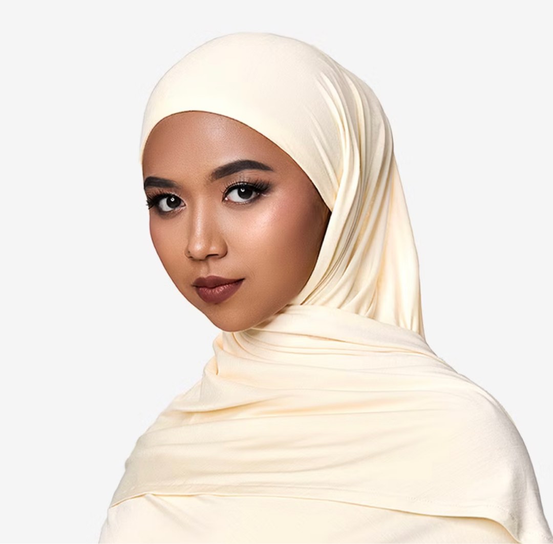 Lafiye Skiv Tie Instant warna Cream, Fesyen Wanita, Muslim Fashion ...