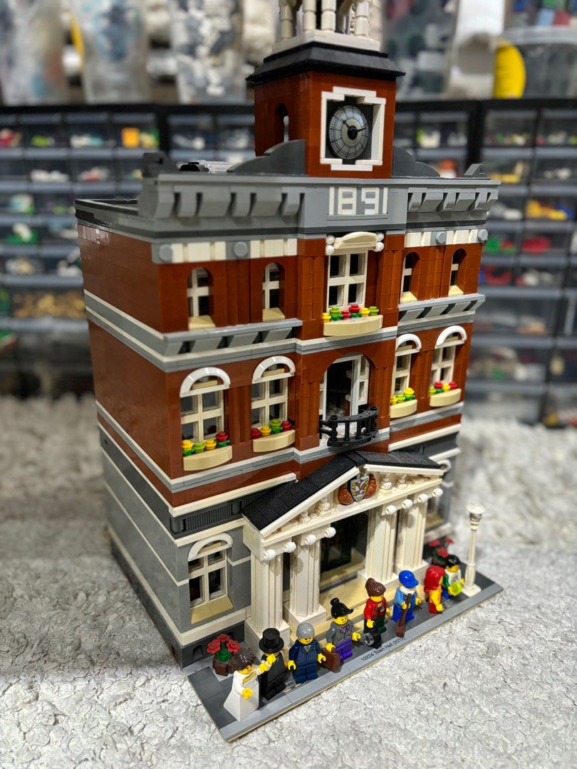 LEGO 10224 Town Hall, 10197 Fire Brigade, 4184 Black Pearl, Hobbies ...