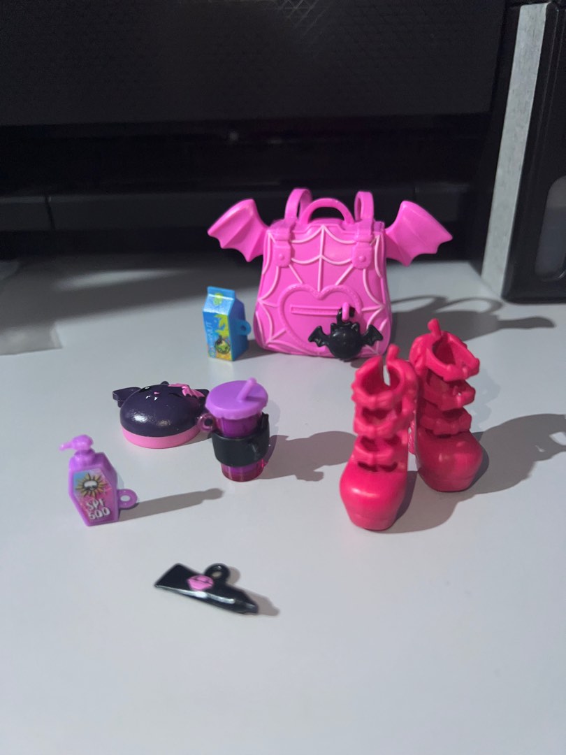 Monster High G3 Core Refresh Draculaura Accesories, Hobbies & Toys ...