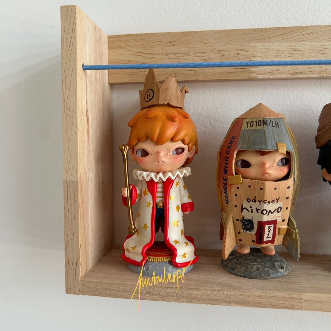 Pop Mart Hirono The Little Prince - King, Hobbies & Toys, Toys & Games ...