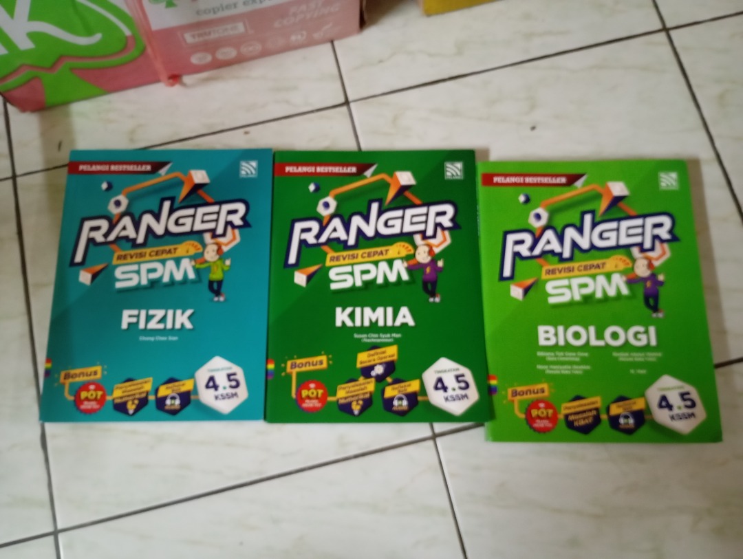 Pelangi Ranger SPM Biologi Fizik Kimia, Hobbies & Toys, Books ...